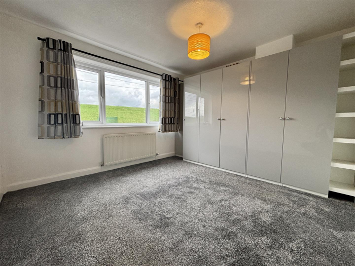 Property details - 58, Reservoir Road, Halifax, HX2 0ET | WS Residential